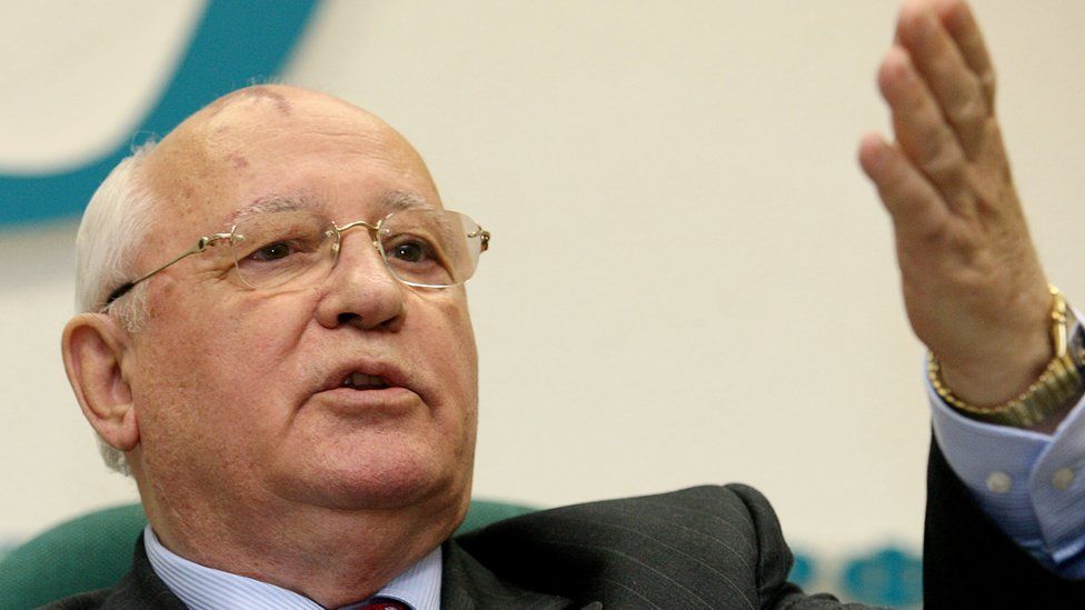 Russia turns off gas and Gorbachev remembered - Ukraine round-up - BBC News