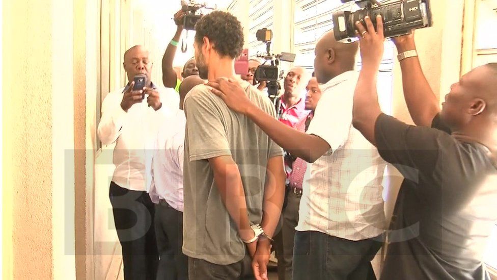 Sian Blake: EastEnders actress murder suspect held in Accra - BBC News