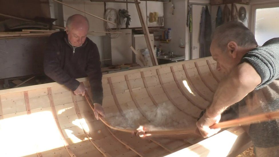 Clinker boats return to Lough Erne - BBC News