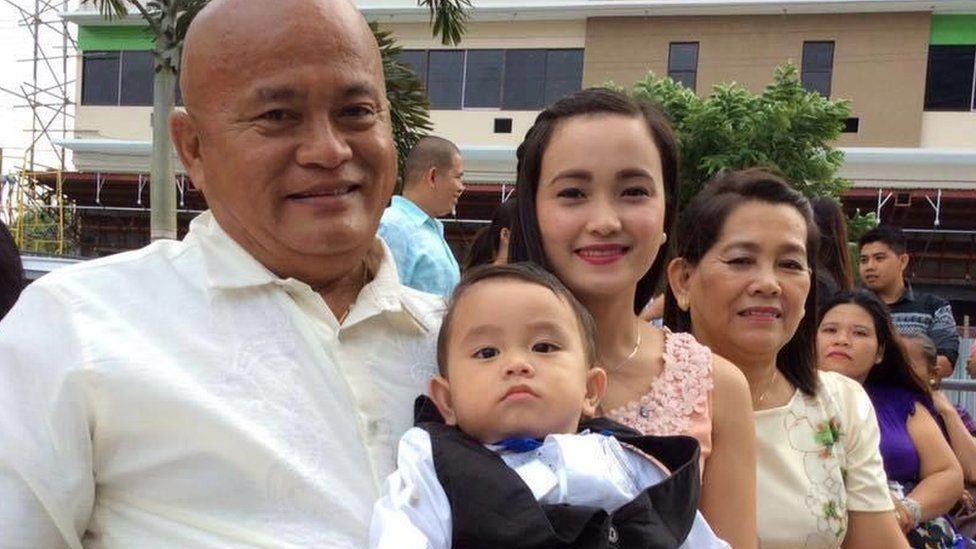 Filipino farmer strikes gold with cocoa - BBC News