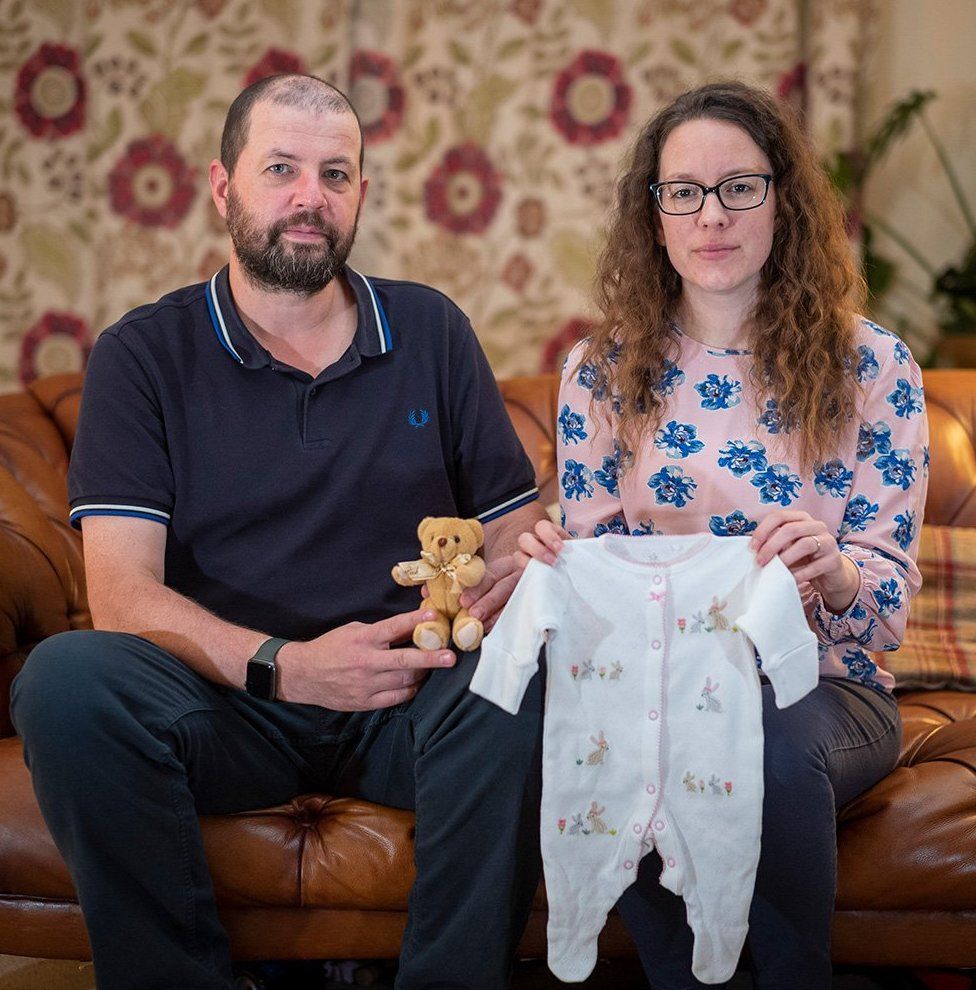 Midwives 'guilty of misconduct' over Shropshire baby's death - BBC News