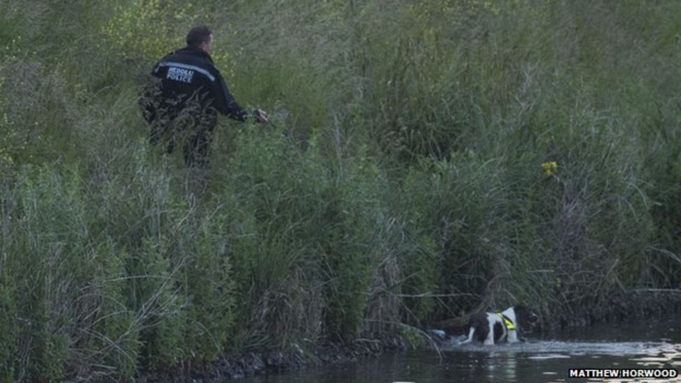 Police probe after baby's body found in River Taff, Cardiff - BBC News