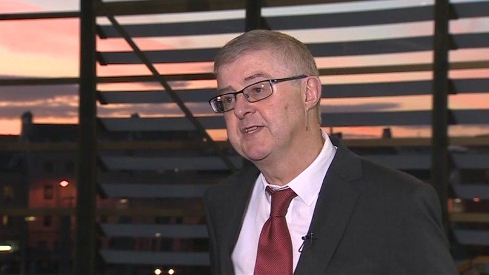 Brexit: Let us help negotiations, says Mark Drakeford - BBC News