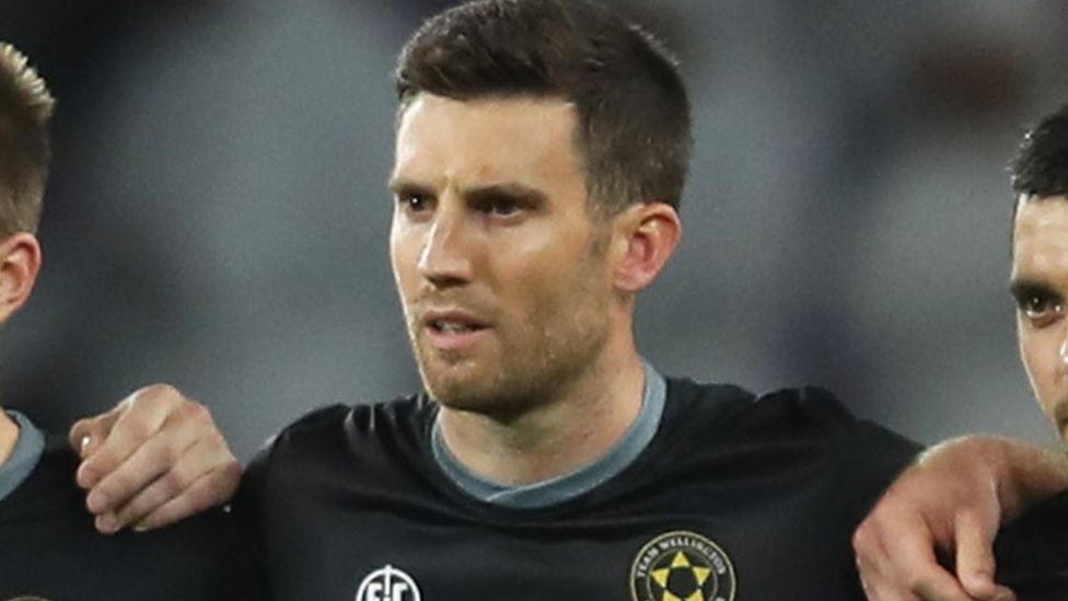 Guernsey FC coach Steve Sharman praises character after Herne Bay draw ...