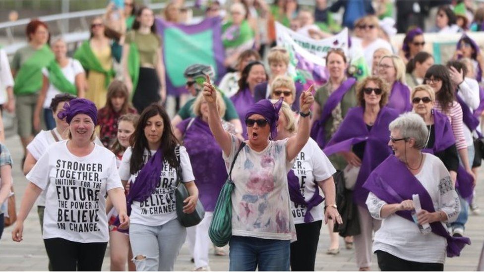 Mass march marks 100 years of women's vote - BBC News