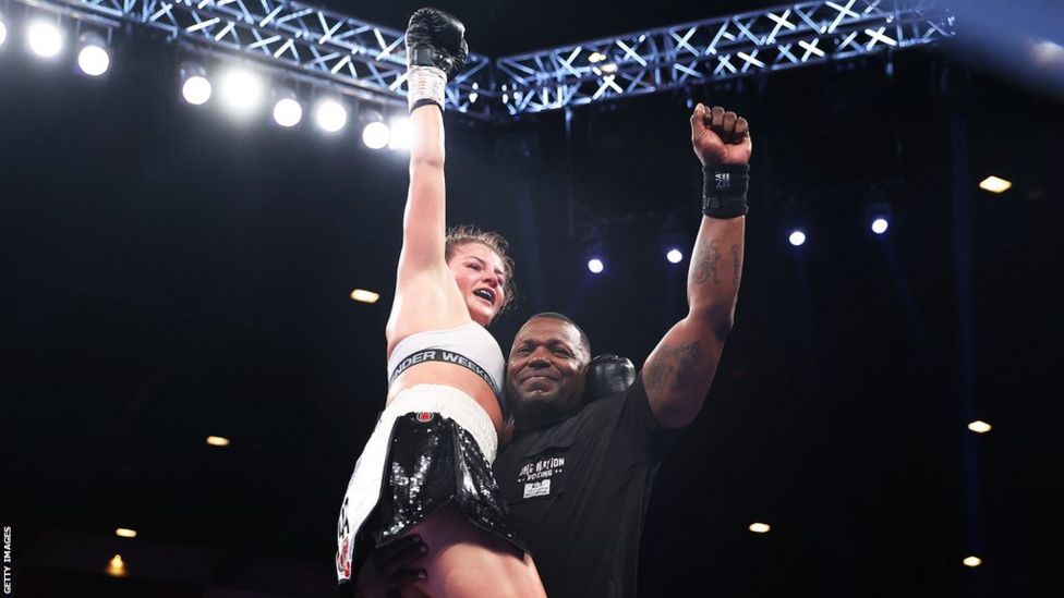 Sandy Ryan: World champion splits from long-time coach Clifton Mitchell ...