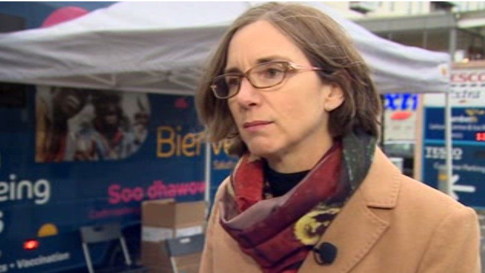 Covid 19: 'Get jabbed to boost chances of a merry Christmas' - BBC News