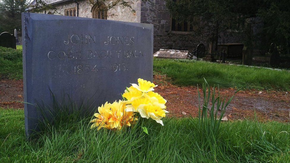 Coch Bach Y Bala: 'Yr Houdini Cymreig' - BBC Cymru Fyw