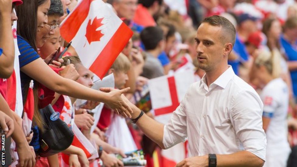 Women's World Cup: England's Sampson wants men's support - BBC Sport