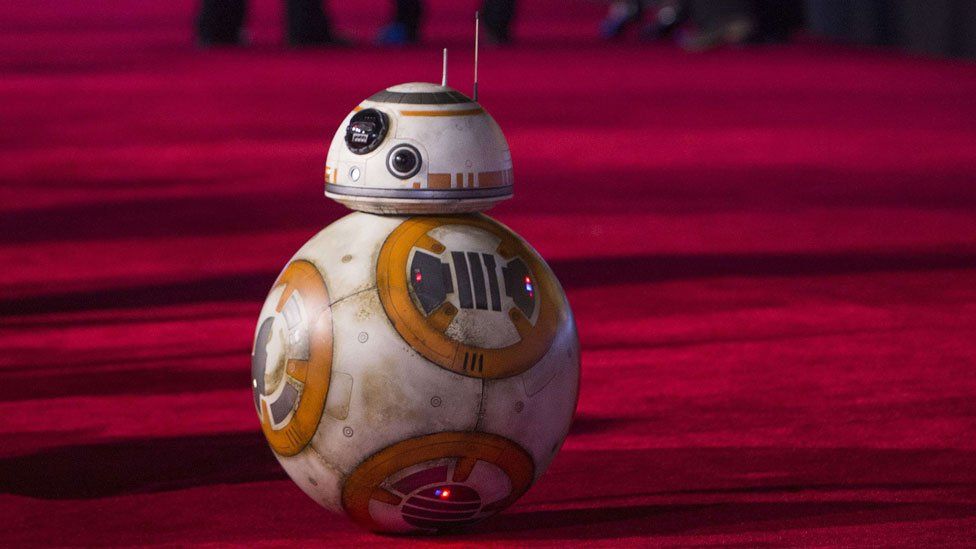 In pictures: Star Wars: The Force Awakens premiere - BBC News