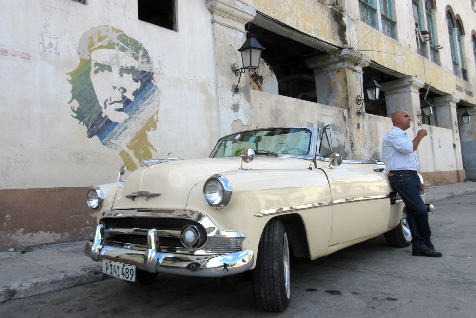 The cars of the Cuban trade embargo - BBC News