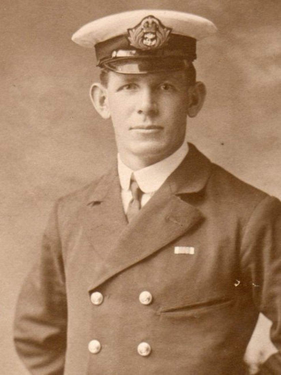 In pictures: World War One's Irish sailors - BBC News