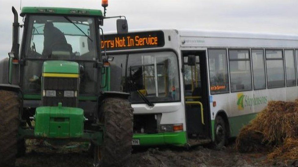 'Lost' bus ends up in manure heap on Thaxted farm - BBC News