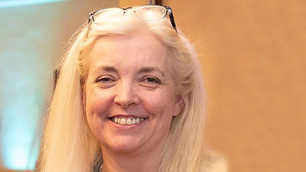 PTSD: Eyes can reveal previous trauma, study reveals - BBC News