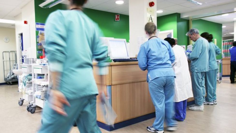 Junior doctors contract saga - the latest twists and turns - BBC News