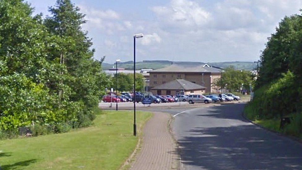 Prison officer sentenced for four-month relationship with Lancaster ...