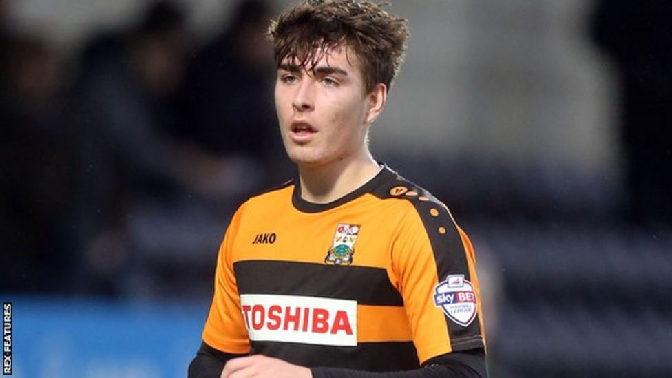 Sam Muggleton: Barnet extend defender's contract - BBC Sport
