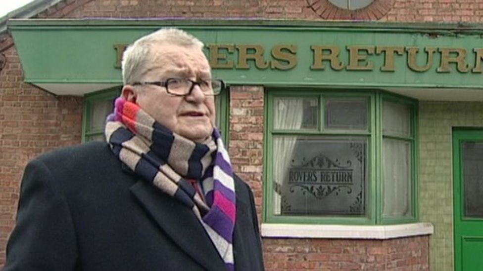 Tributes to Coronation Street creator Tony Warren - BBC News