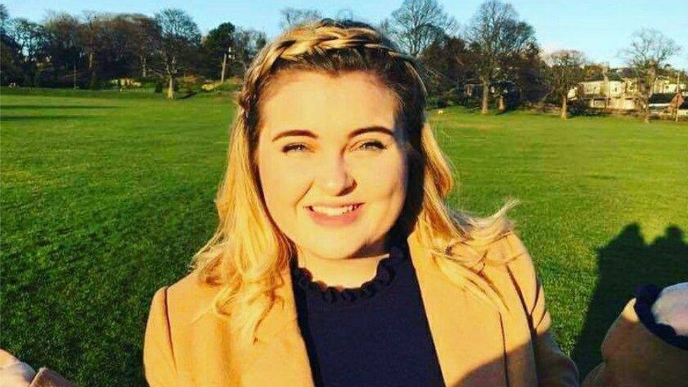 Chelsea Cameron writes thank you letter to addict parents - BBC News