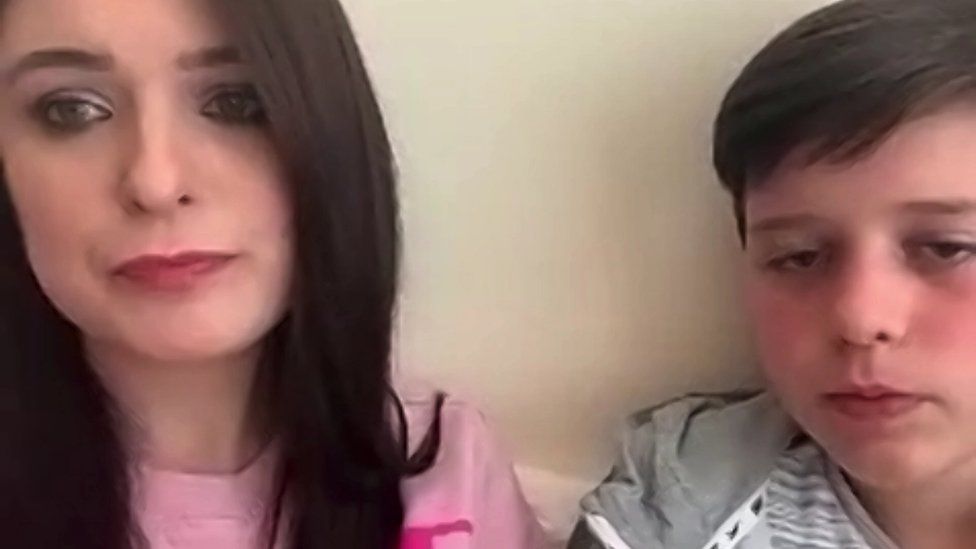 Transfer tests: More than 23,500 children find out school places - BBC News