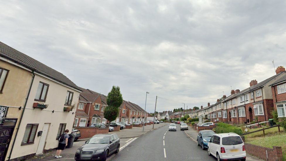 Man dies after Smethwick hit-and-run - BBC News