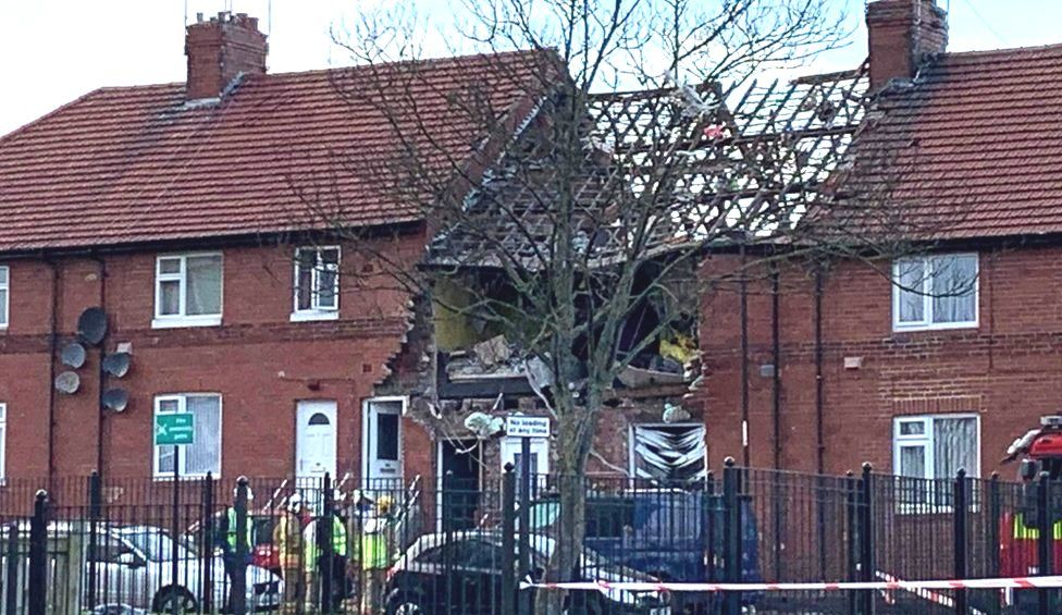 Sunderland gas explosion: One man released from hospital - BBC News