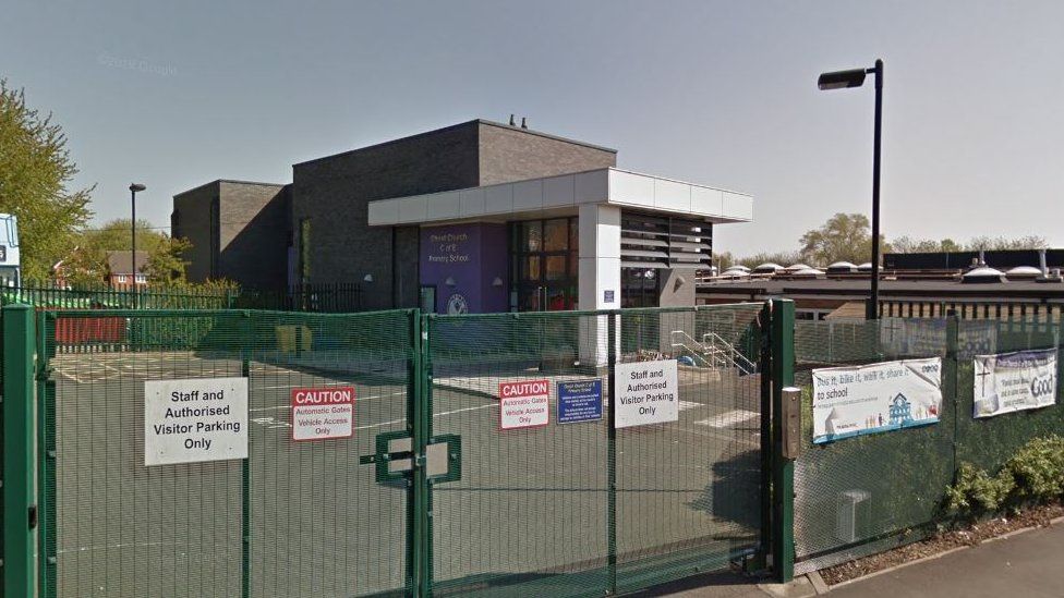 Oldbury school declared safe after 'chemical-like' smell - BBC News