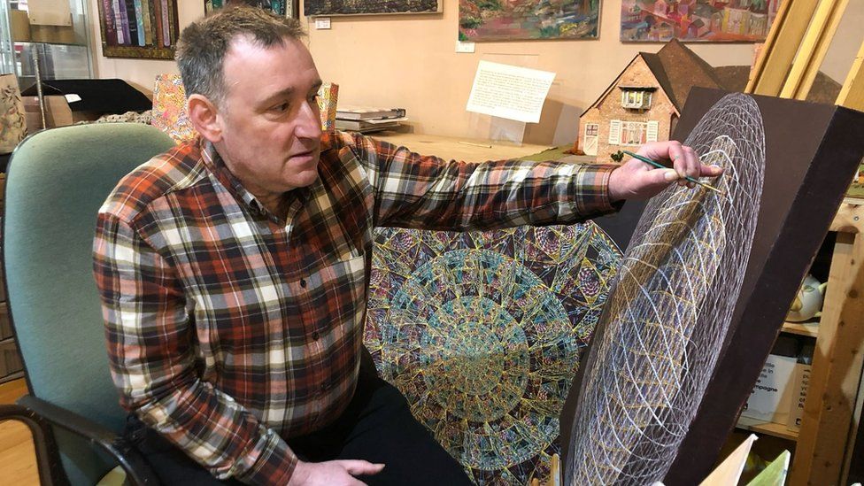 Amateur artist's work to be shown in Israel alongside Picasso - BBC News