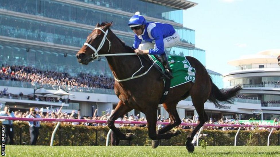 Winx: Australian horse wins 28th race in a row - BBC Sport