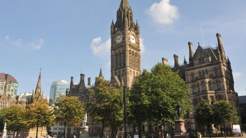 Manchester Town Hall: Further £17m may be needed for project - BBC News