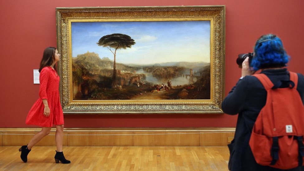 Entertainment week in pictures: 30 July - 6 August - BBC News