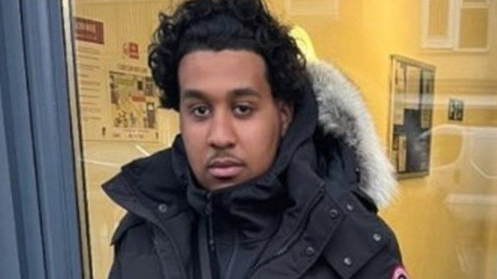 Sheldon Lewcock: Family marks crash death one year on - BBC News