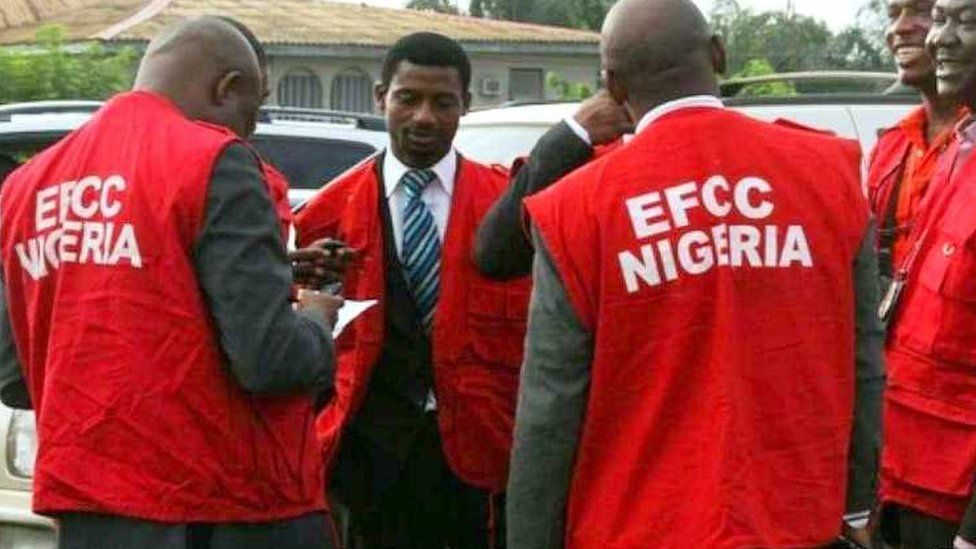 Nigeria ex-MP sentenced to 154 years for corruption - BBC News