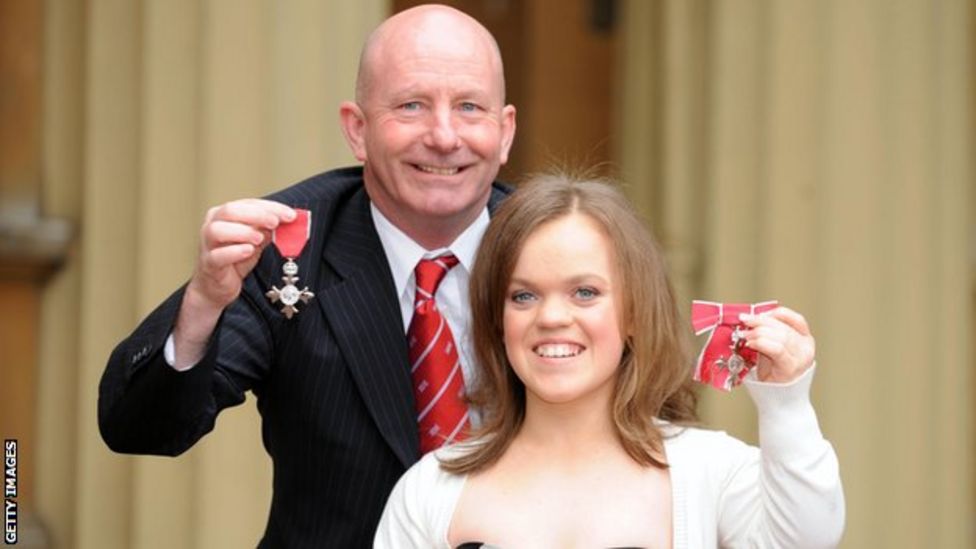 Ellie Simmonds: Paralympic champion 'hated swimming but found love for ...
