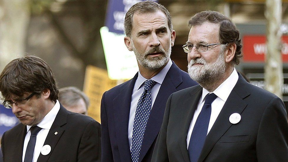 Catalonia parliament approves independence referendum - BBC News