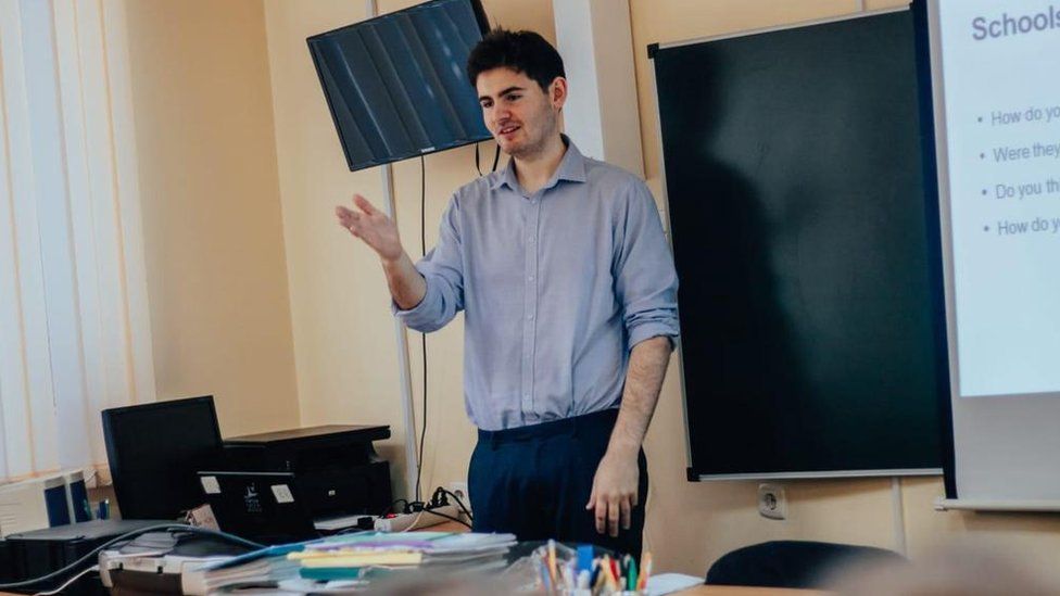 Ukraine: Norfolk teacher returns from Russia after advice to leave ...