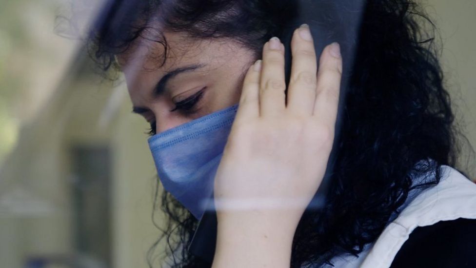 Coronavirus: Far-right Rome protest turns briefly violent - BBC News