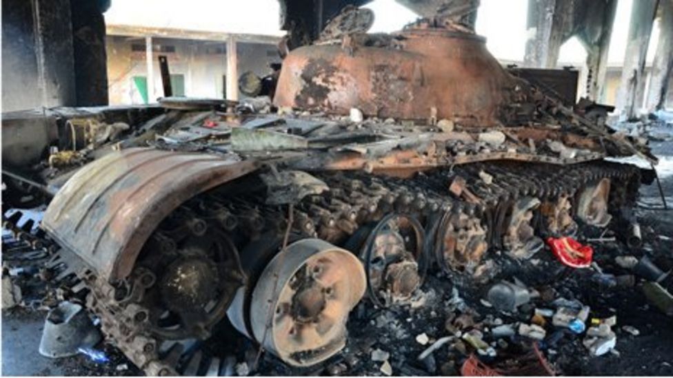 Women are seeking a bigger role in new Libyan state - BBC News