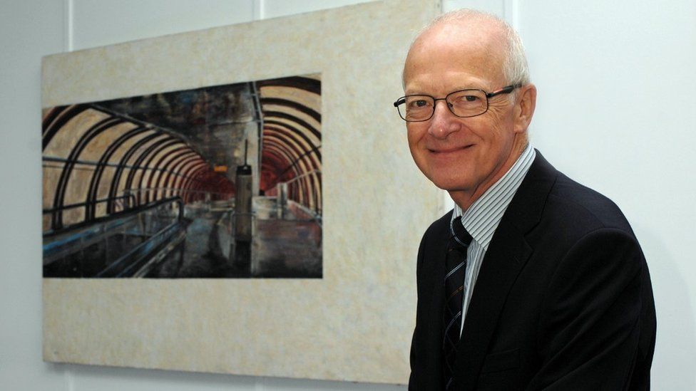 Prestwick Airport appoints Richard Jenner as interim boss - BBC News