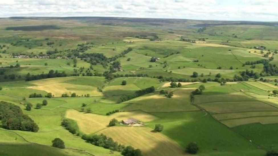 Hundreds march across countryside in National Park funding campaign ...