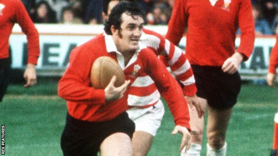 Phil Bennett: Legendary Wales and British and Irish Lions fly-half dies ...