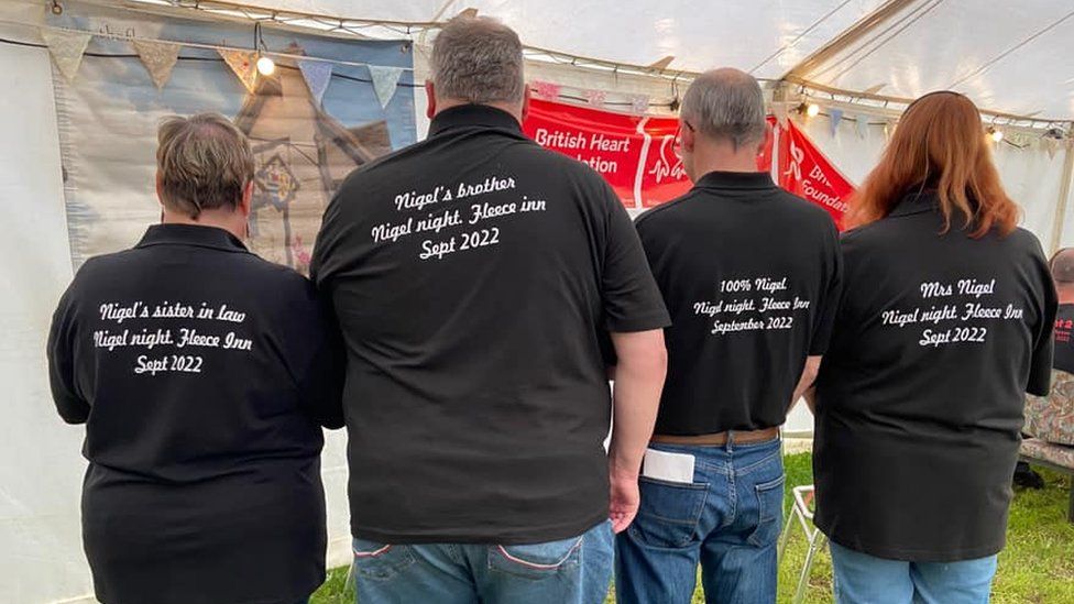 Hundreds attend Nigel Night festival in Evesham - BBC News