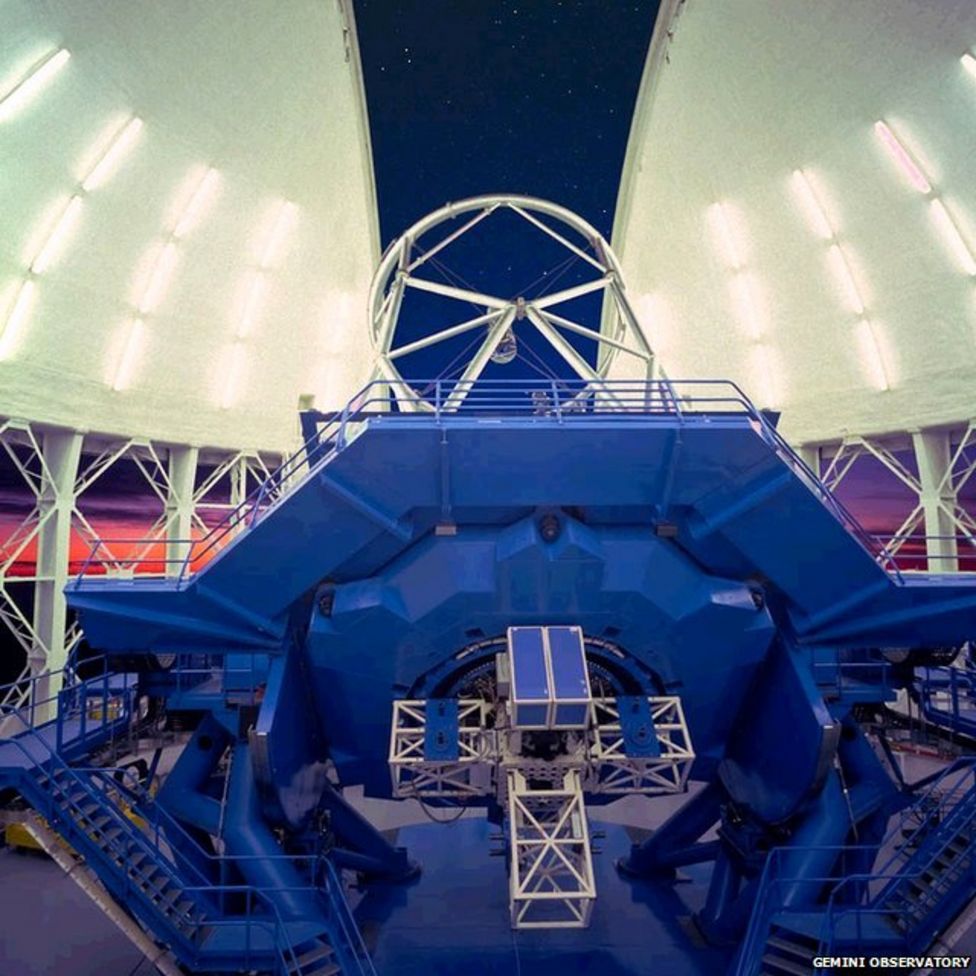 Young 'alien Jupiter' planet discovered - BBC News