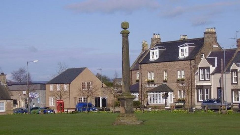 Borders village expansion plans approved - BBC News