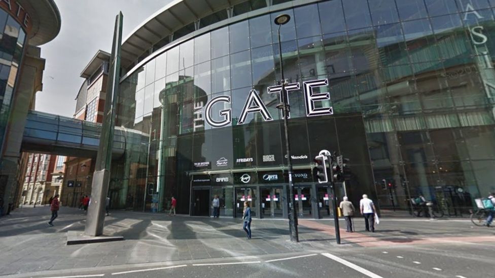 The Gate in Newcastle shuts for four more weeks over safety - BBC News