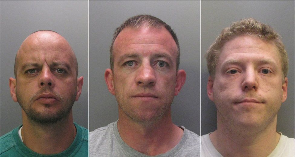 Jeff Henry death: Trio jailed over 'cowardly' Cambridge killing - BBC News