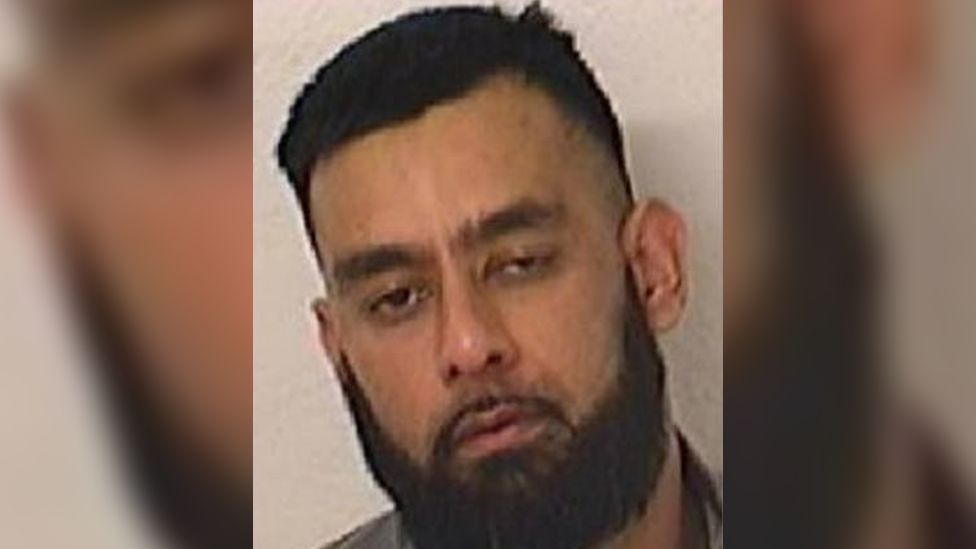 Drug dealer absconds from Sudbury open prison - BBC News