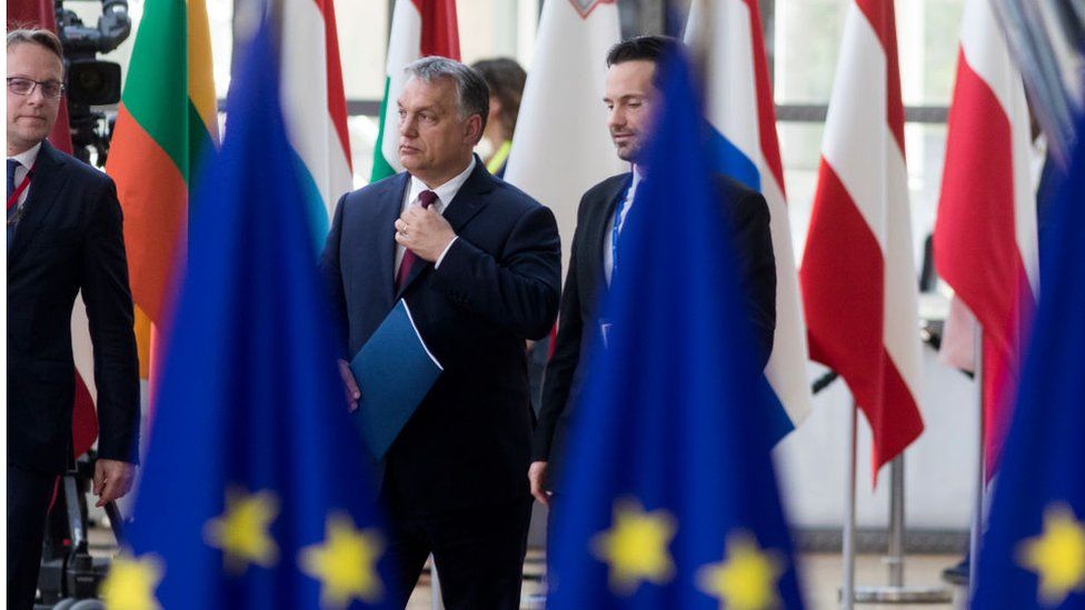 Why EU ban on most Russian oil is important - BBC Newsround