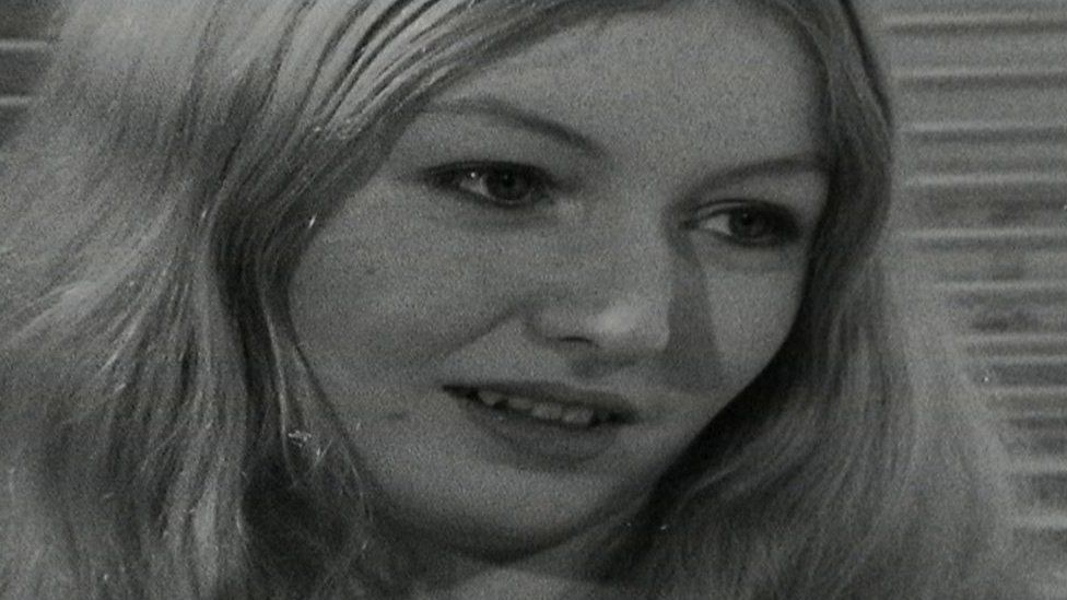 Mary Hopkin's Beatles poster sells for £28k at auction - BBC News