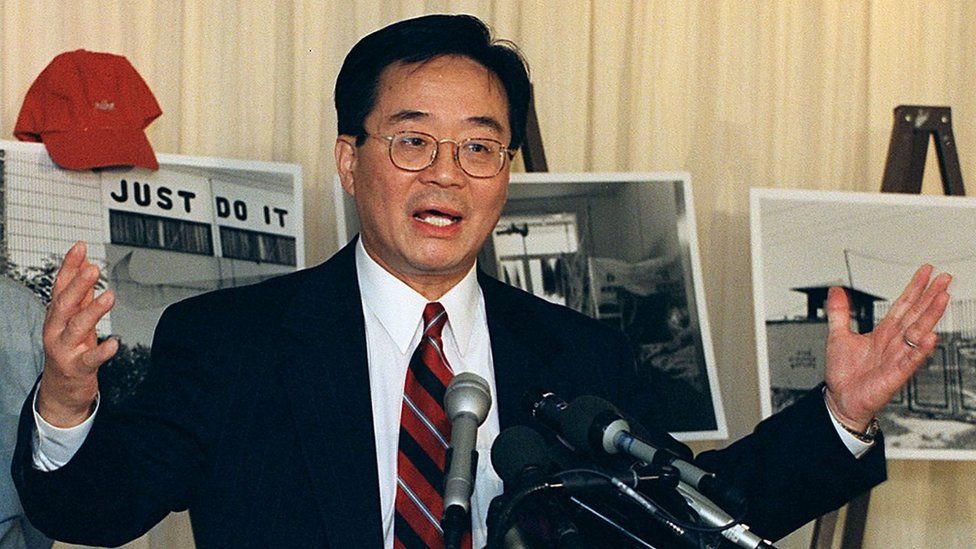 Harry Wu: Chinese human rights campaigner dies aged 79 - BBC News